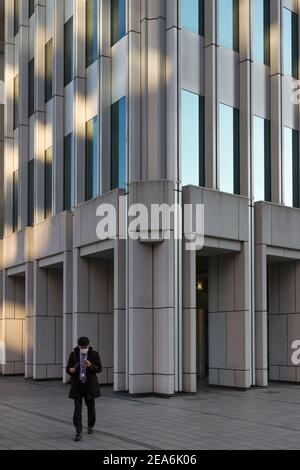 Shinjuku Nomura Building, Shinjuku, Tokyo, Asia Stock Photo - Alamy