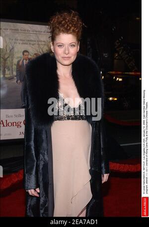 DEBRA MESSING ATTENDS THE 'ALONG CAME POLLY' WORLD FILM PREMIERE IN ...