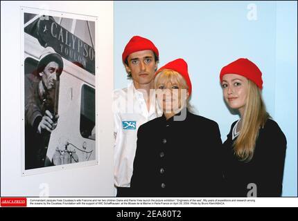 Commandant Jacques-Yves Cousteau's wife Francine and her two children ...