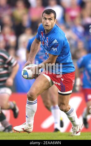 Alain Penaud of Stade Francais in action during the ninth day of the ...