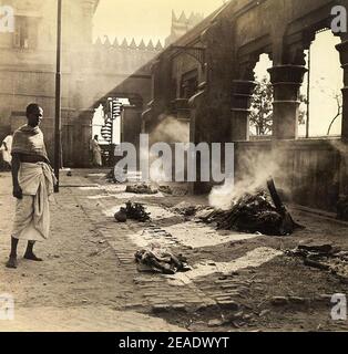 Nimtala burning ghat, Calcutta in 1945 Stock Photo - Alamy