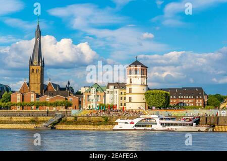 Riverside of Rhein in Dusseldorf with Saint Lambertus church, Germany ...