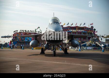 F-16 static display Stock Photo - Alamy
