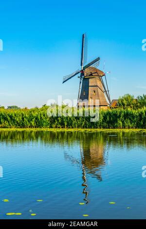 Kinderdijk windmills viewed during sunny summer day, Rotterdam ...