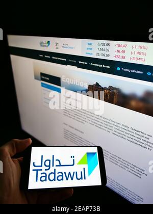 Mobile phone with website of Saudi Arabian business Milling Company 3 ...