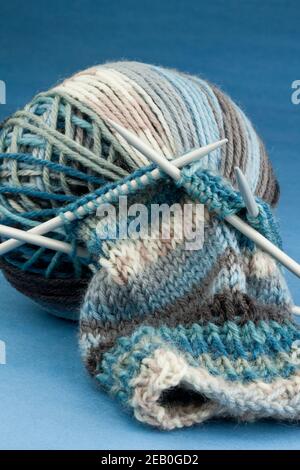 Knitting with four needles Stock Photo - Alamy