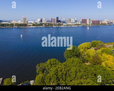 Cambridge modern city skyline including Sloan School of Management of ...