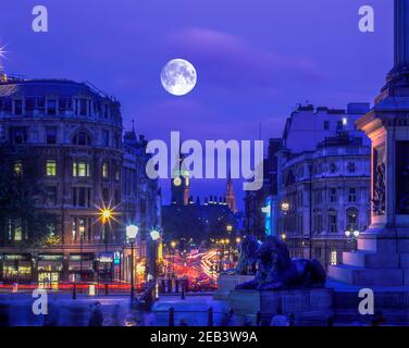 2000 HISTORICAL STREET SCENE TRAFALGAR SQUARE LONDON ENGLAND UK Stock ...