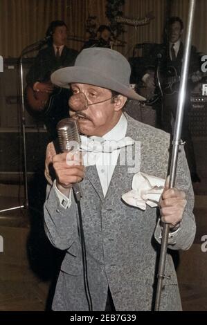 Der Schweizer Clown und Komiker Alfredo Smaldini, Deutschland 1960er ...