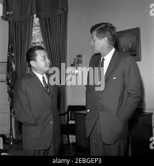 President John F. Kennedy with Daniel Inouye Stock Photo - Alamy