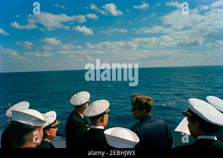 USS Andrew Jackson (SSBN-619) underway Stock Photo - Alamy