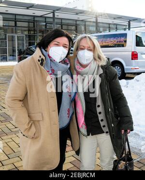 Vera Int-Veen und Lebensgefährtin Christiane „Obi“ Obermann bei der ...