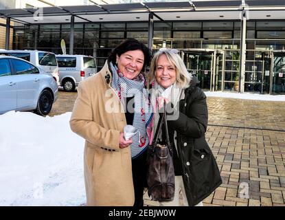 Vera Int-Veen und Lebensgefährtin Christiane „Obi“ Obermann bei der ...