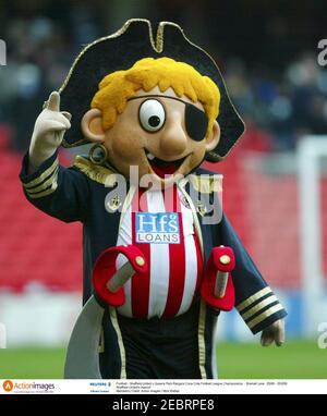 Sheffield United's mascot Captain Blade has eyes for the Hooters ...