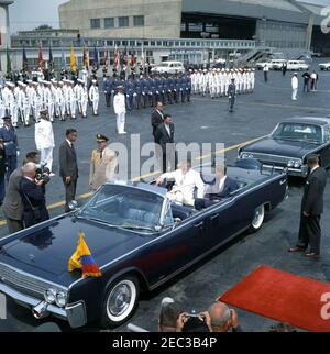 Secret Service agents are back to the White House following a ...