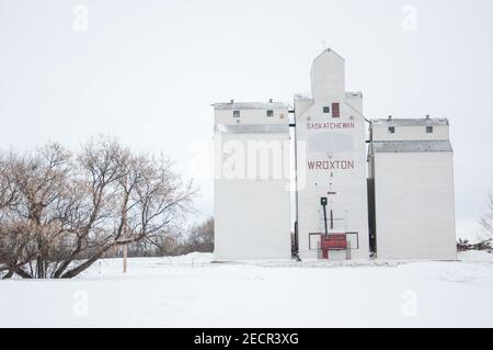 Grain Elevator, Wroxton, Saskatchewan, Canada Stock Photo - Alamy