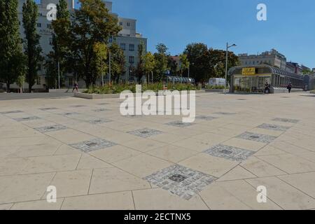 Wien, Reumannplatz, Neugestaltung 2020 Stock Photo - Alamy