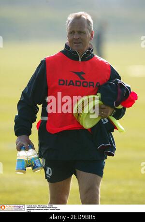 John Deehan Aston Villa football club footballer 1976 Stock Photo - Alamy