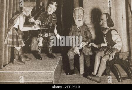 Old wood marionettes Stock Photo - Alamy
