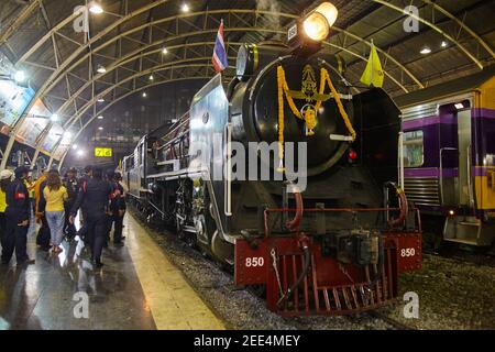 Oil fired 4-6-2 Pacific class locomotives numbers 824 and 850, built by ...