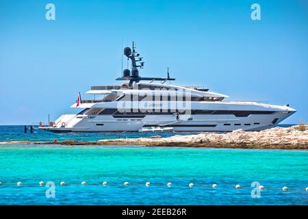 Superyacht near turquoise beach on Paklenski islands view, Hvar ...