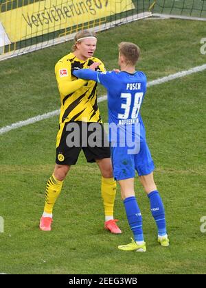 Dispute on the left. Stefan Posch (Mainz), Bakery Jatta, Nicolai ...