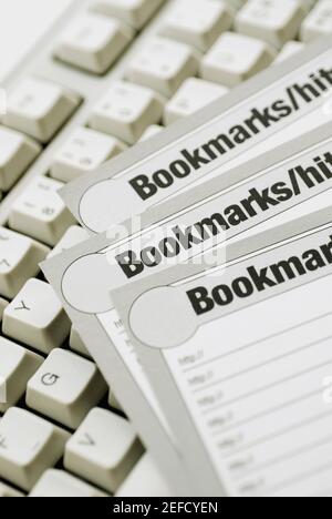 Keyboard and notepads close up Stock Photo - Alamy