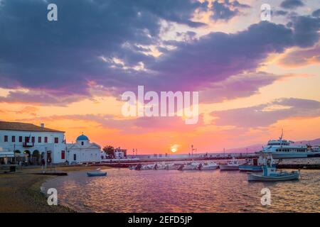 Amazing Sunset view of coastline of village of Chernomorets, Burgas ...