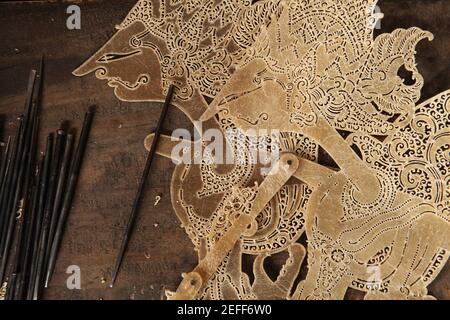 Indonesian shadow puppet of Rama Stock Photo - Alamy