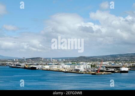 oil refinery oahu Stock Photo - Alamy