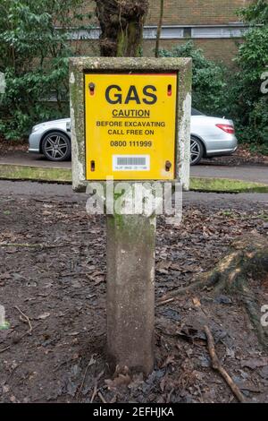 A gas pipeline marker post in the Norfolk countryside at Ringland ...