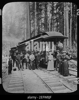 Seattle Lake Shore and Eastern Railway train at Lake Park Hotel, ca ...