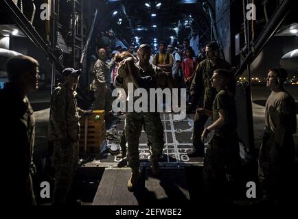 Operation Damayan 131121 Stock Photo - Alamy