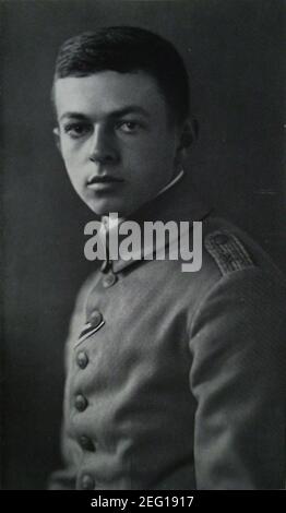 Otto braun mit zwanzig jahren Stock Photo - Alamy