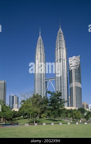 The Petronas Twin Towers aka KLCC Twin Towers at night in Kuala Lumpur ...