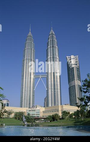 The Petronas Twin Towers aka KLCC Twin Towers at night in Kuala Lumpur ...