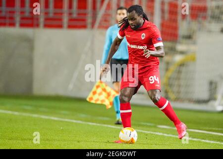 ANTWERPEN, BELGIUM - FEBRUARY 18: Jordan Lukaku of Royal Antwerp during ...