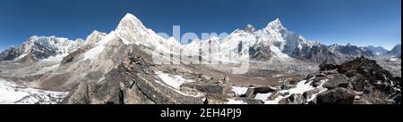 Panoramic view of Everest, Pumori, Kala Patthar and Nuptse with ...