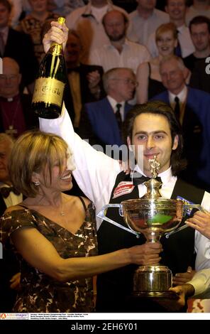 Ronnie O'Sullivan celebrates with his mother Maria (left), son Ronnie ...