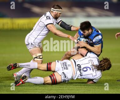 Bath's Will Muir tackled by Gloucester's Afolabi Fosagbon during the ...