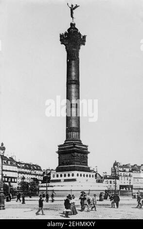 Paris. Column which marks site of old Stock Photo - Alamy