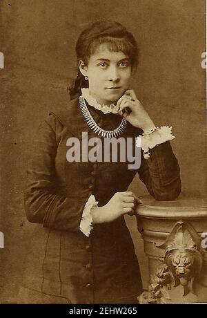 Paul Metzner & Fils cdv (2 Stock Photo - Alamy