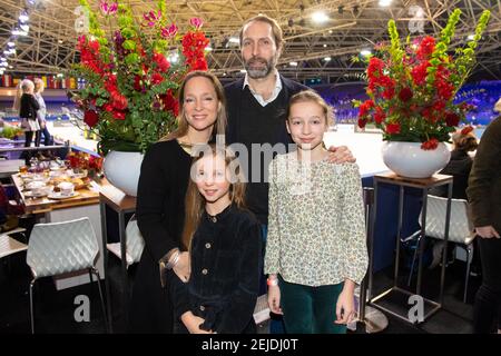 (L-R) Paola ten Cate, Tjalling ten Cate, Julia ten cate and Princess ...