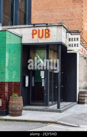 Draft House, Seething Lane Stock Photo - Alamy