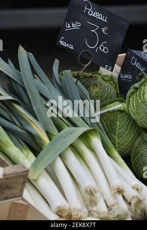 Honfleur food market - Calvados - Paris Stock Photo - Alamy