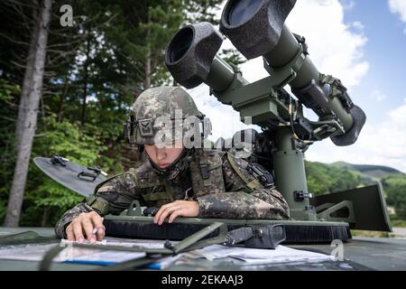 Anti-tank laser-guided missile system. Anti-tank weapon Stock Photo - Alamy