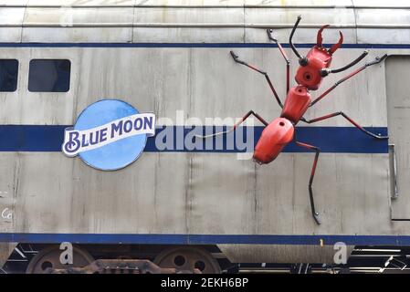 Street art from Mutoid Waste and UK's leading graffiti artists at ...