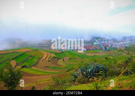 Poombarai Village View Over The Misty Clouds. Beautiful Poombarai ...