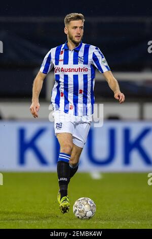 Heerenveen - Pawel Bochniewicz of SC Heerenveen, Feyenoord keeper Timon ...