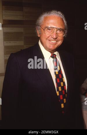 Sheldon Leonard 1988 Credit: Ralph Dominguez/MediaPunch Stock Photo - Alamy